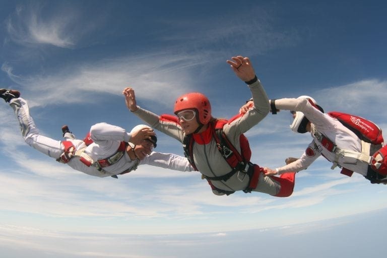 Zelfstandig leren (solo) Parachutespringen doe je bij Paracentrum Texel