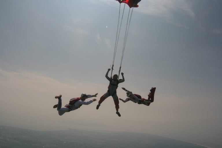AFF Accelerated Freefall parachutespring (Skydive) opleiding op Texel