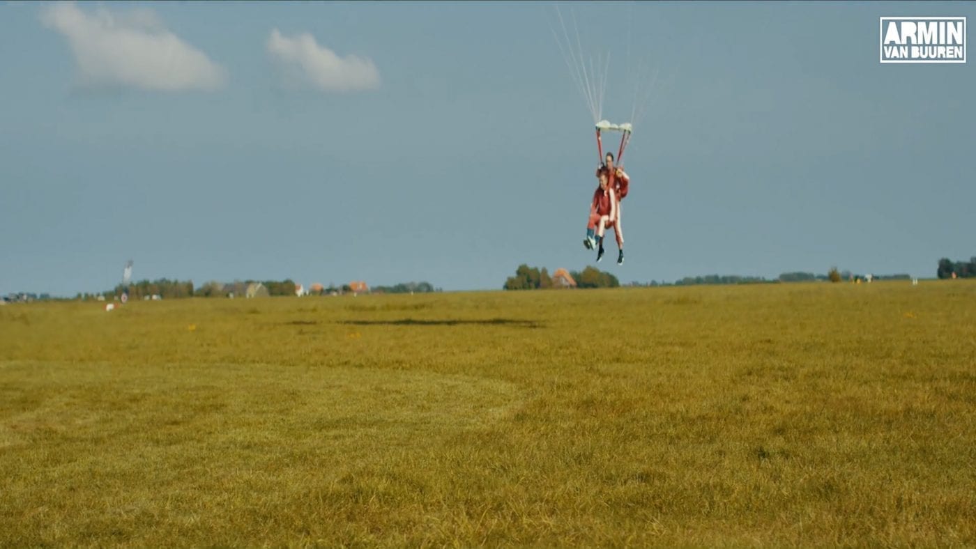 Tandem Parachutespringen (Skydive) Hoogste in Nederland: 13.000ft.